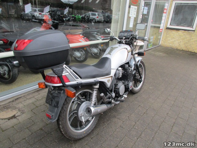 Brugt Yamaha XJ 750 Seca 1982 til salg - 123mc