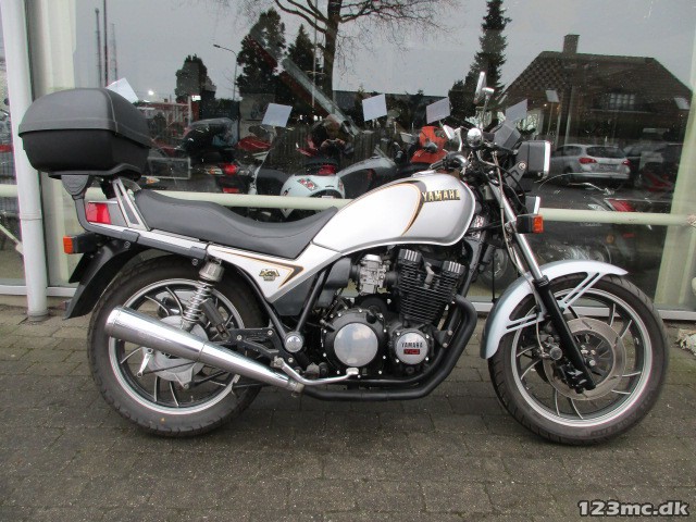 Brugt Yamaha XJ 750 Seca 1982 til salg - 123mc