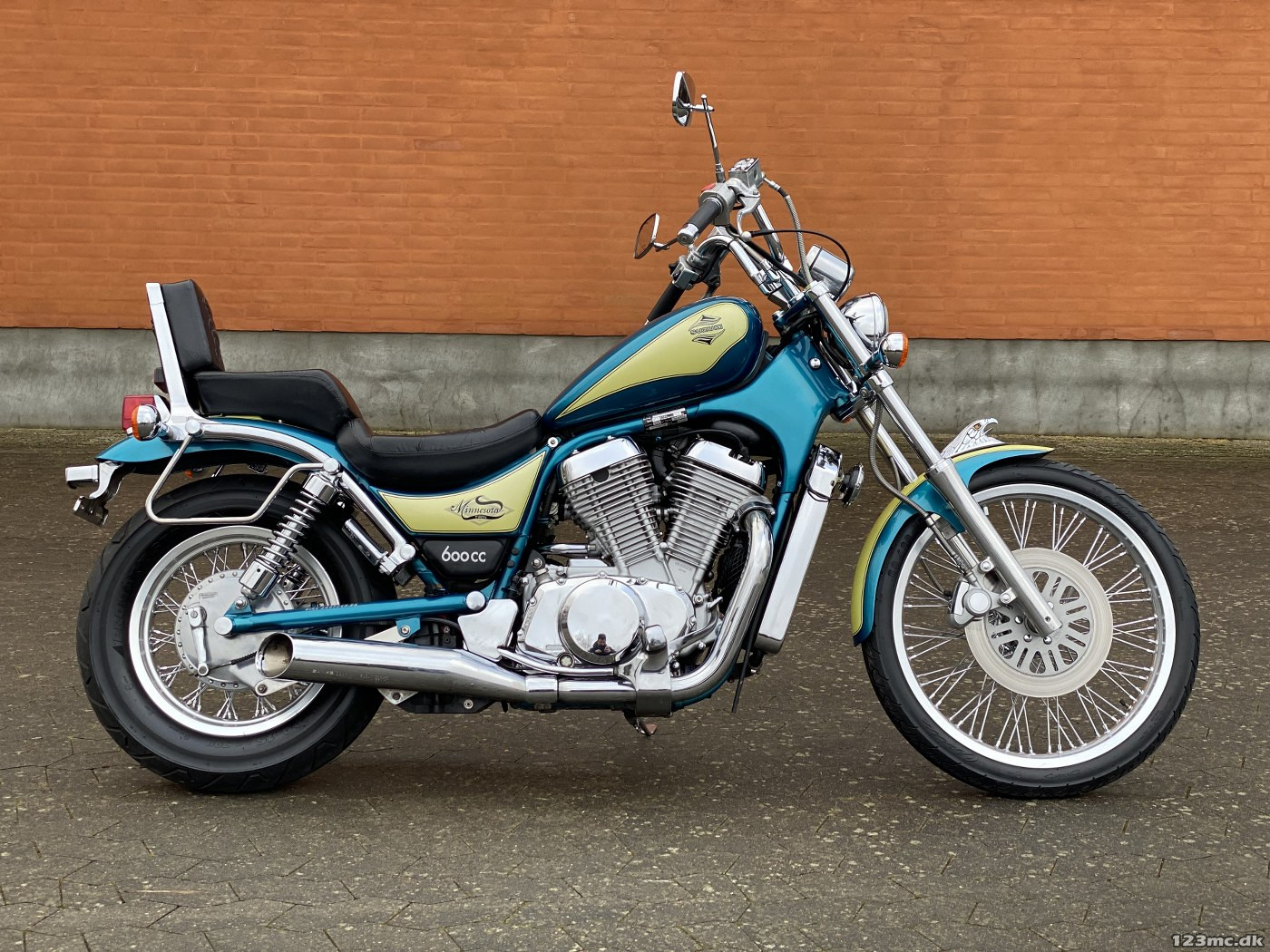 Brugt Suzuki VS 600 Intruder 1996 til salg - 123mc