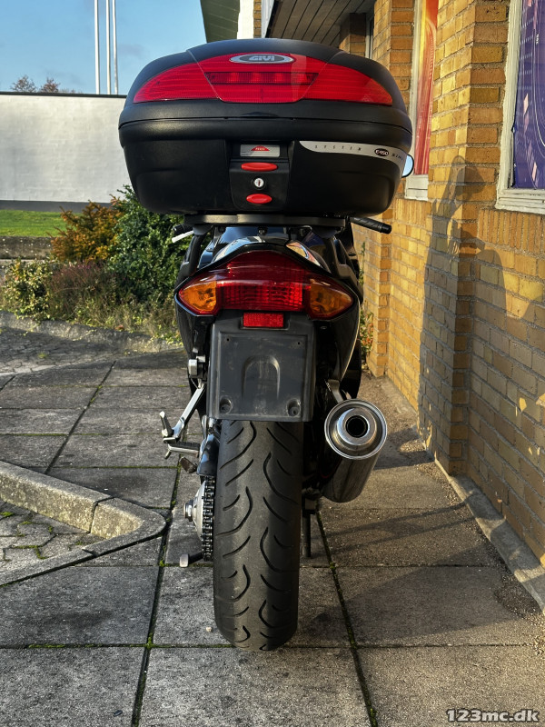 Brugt Honda VFR 800 F 1999 til salg - 123mc