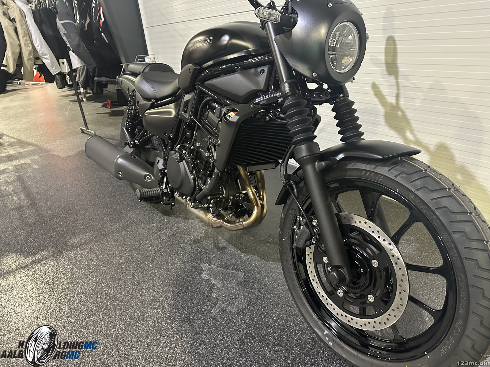 Ny Kawasaki Eliminator 500 SE Metallic Matte Gray (GY1) 2025 til salg ...