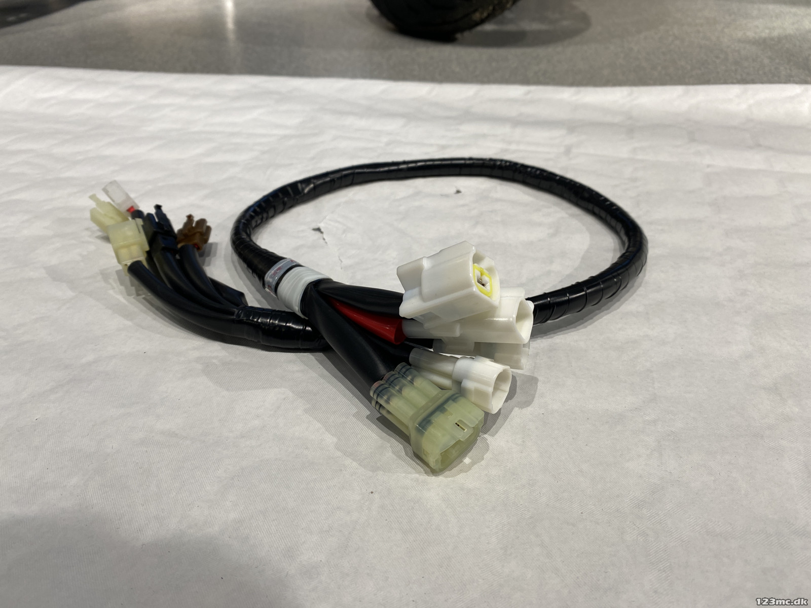 EXTENSION, WIRE LEAD, 5P5-82553-2000 til salg - 123mc