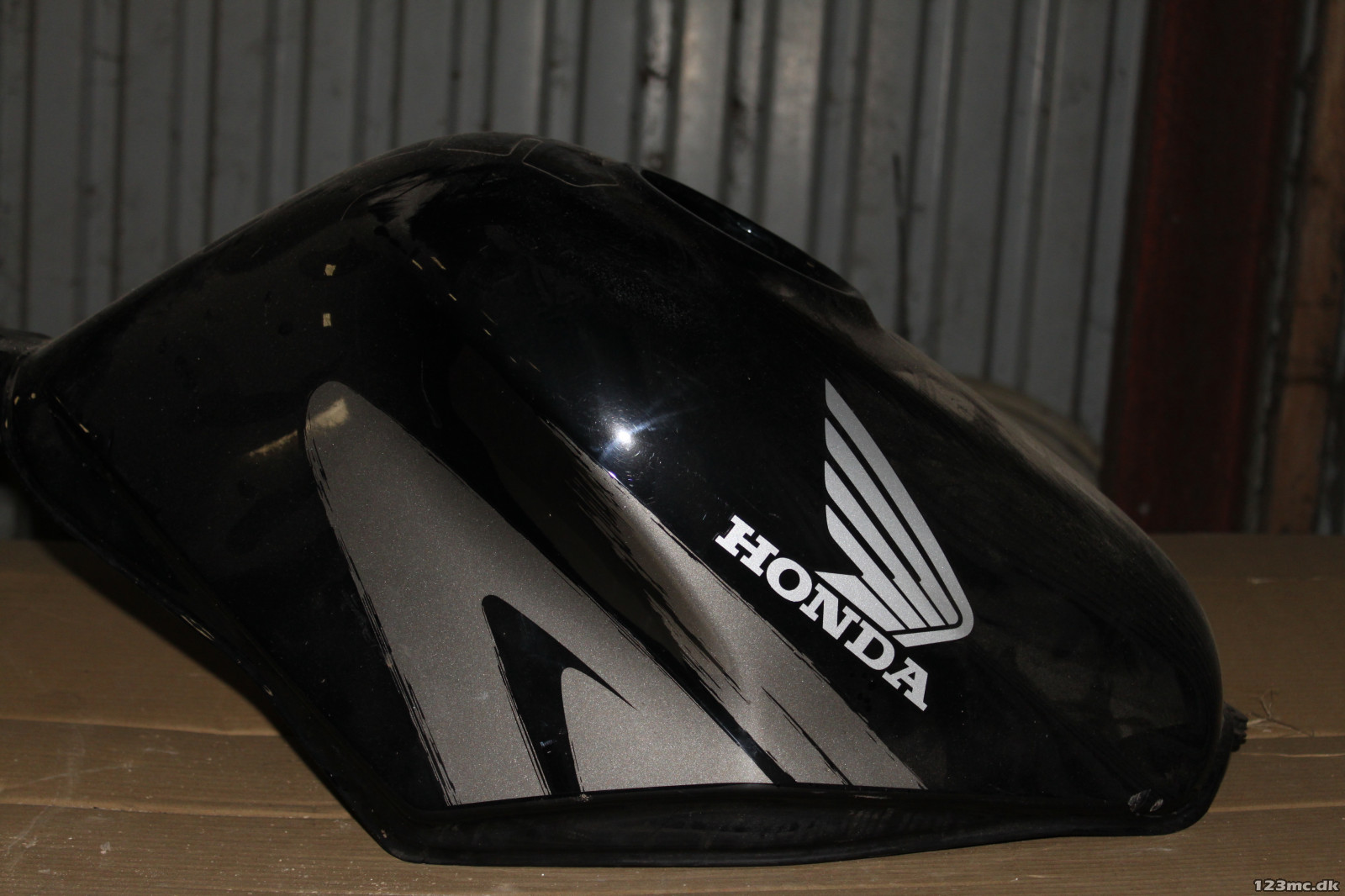 Benzintank til Honda CBR 600 til salg - 123mc