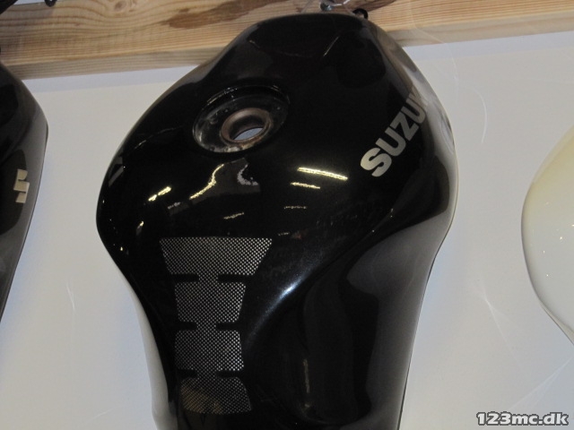 Tank til Suzuki SV 650 til salg - 123mc